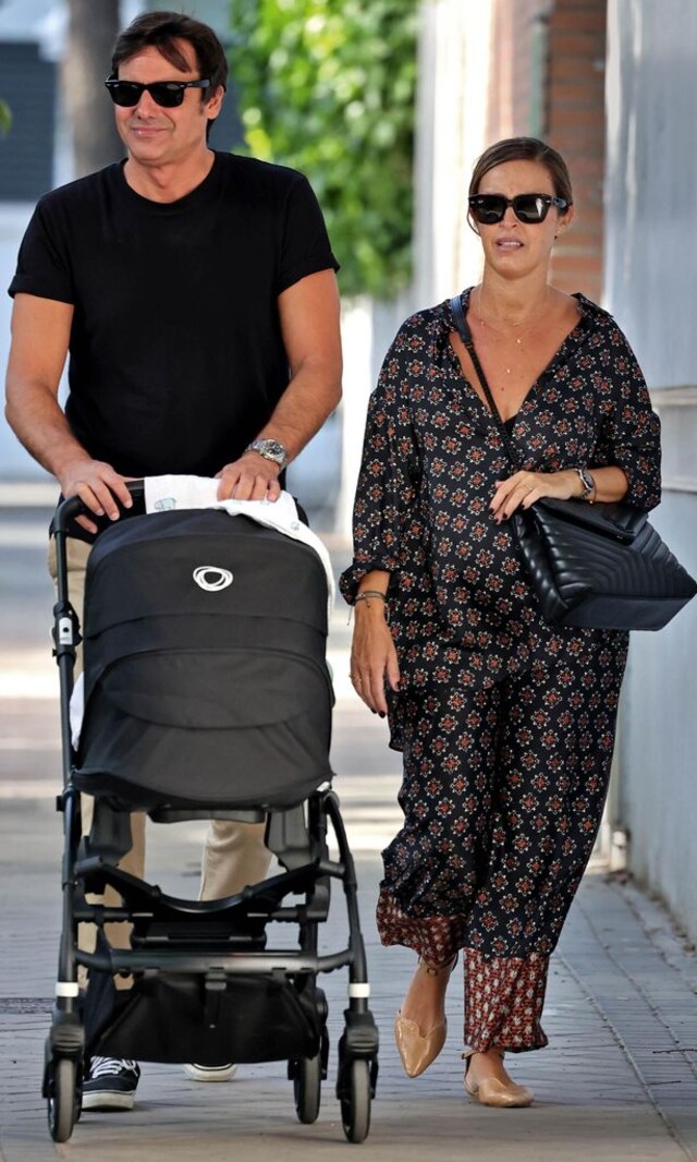 Ion Aramedi presume de familia tras el parto complicado de su mujer