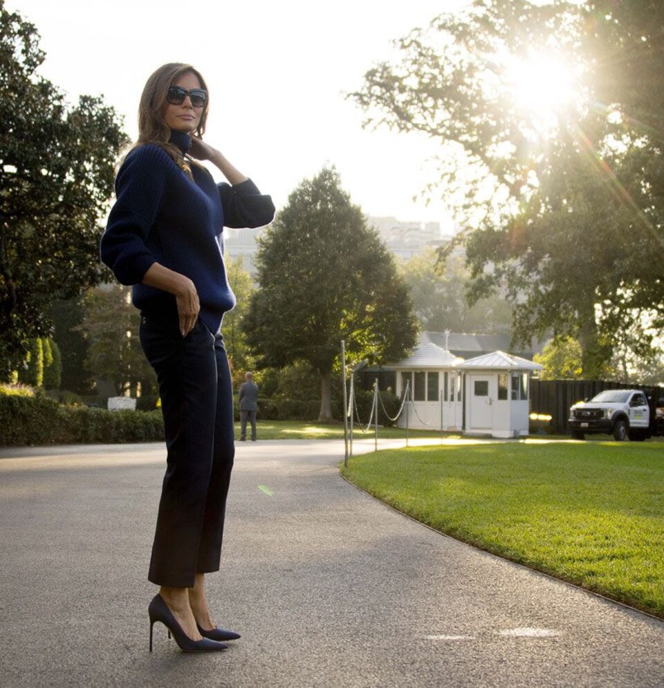 Recordamos el estilo impactante de Melania Trump, que vuelve a convertirse en Primera Dama de EEUU