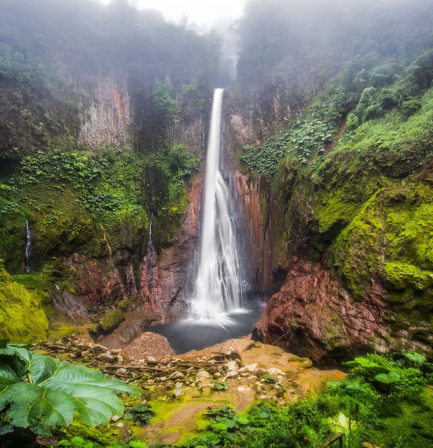 Cascadas increíbles en la naturaleza de Costa Rica