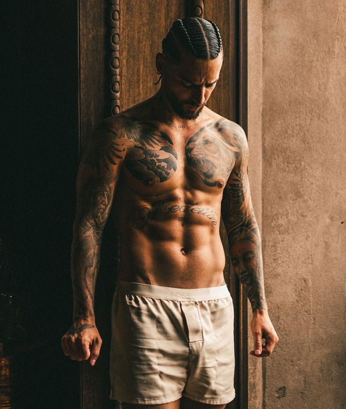 Maluma comparte las fotos que demuestran su espectacular cambio físico