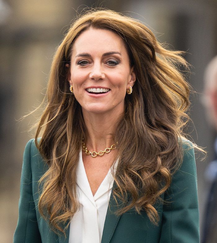 Kate Middleton sorprende con su look de traje verde en Leeds