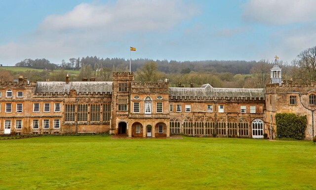 Alice y Julian Kennard nos abren las puertas de su mansión ‘Forde Abbey’