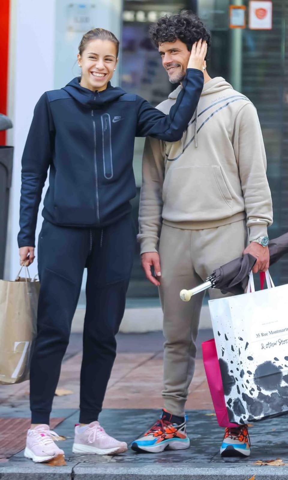 Miguel Abellán, paseo con su amiga novillera Olga Casado