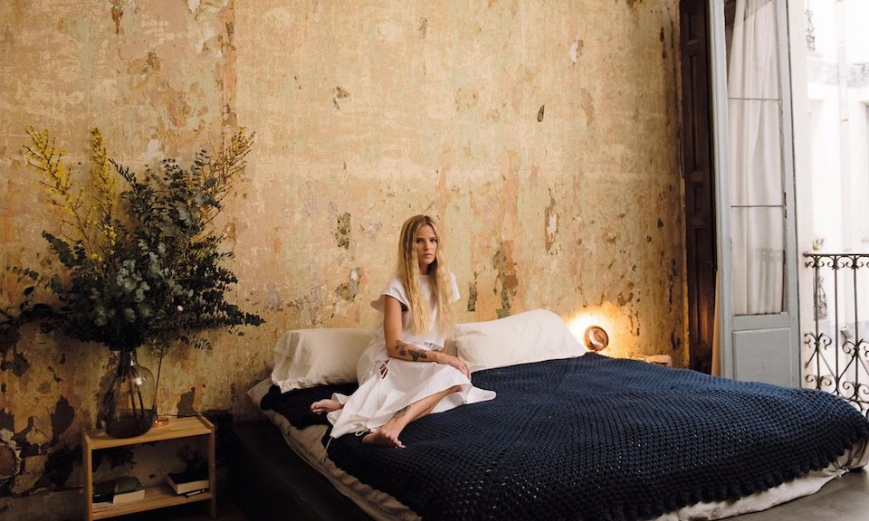 María Rosenfeldt nos enseña su casa en el bohemio Barrio de las Letras