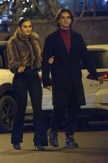 Rosario Flores, sobre el noviazgo de su hijo con la hija de Alba Molina: 'No sabemos lo que pasará'