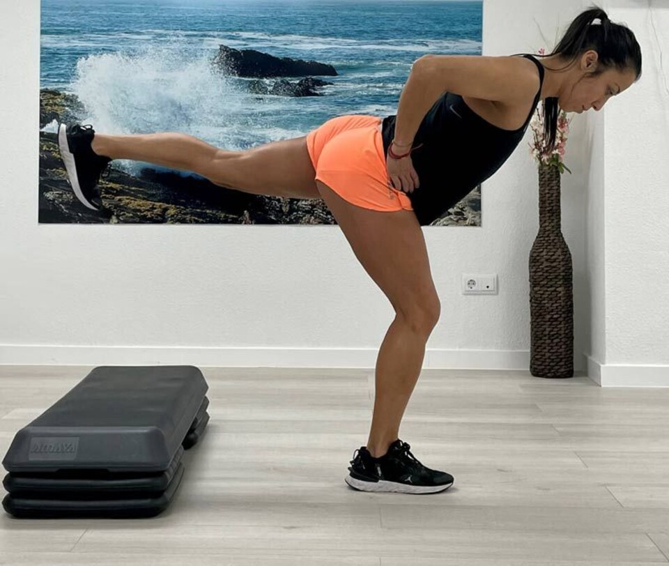 Ejercicios con 'step' para quemar calorías y tonificar tu cuerpo
