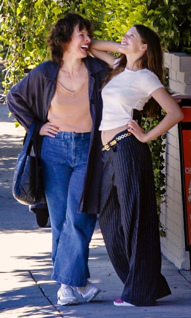 Milla Jovovich y su hija, Ever Anderson: la complicidad de madre e hija