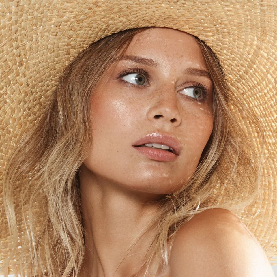 Laura Barcelo habla del lanzamiento de su marca de belleza | ¡HOLA!