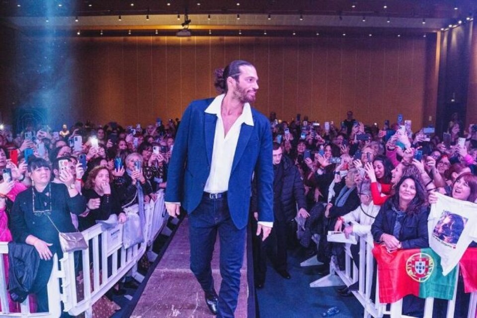 El último cambio de Can Yaman por exigencias del guion: recordamos sus ...