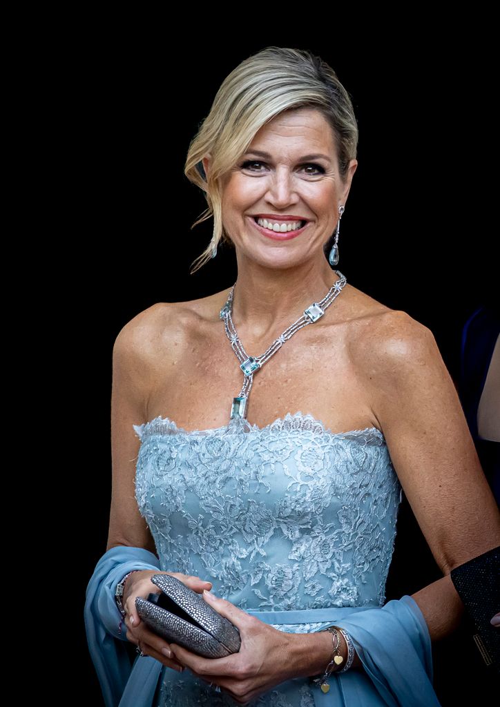 Máxima recupera el impresionante vestido de gala que llevó en la boda ...