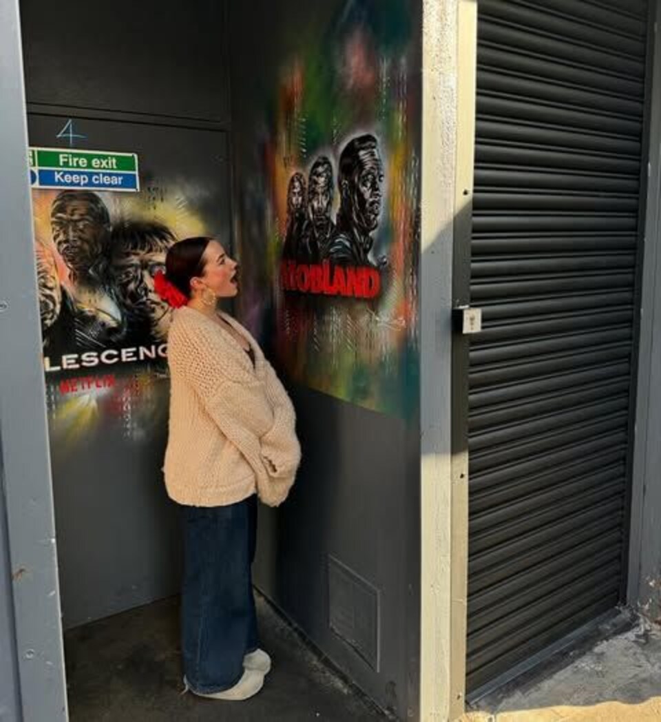 Descubre a Teddie Allen, hermana de Lilly Allen y actriz de 'Mobland ...