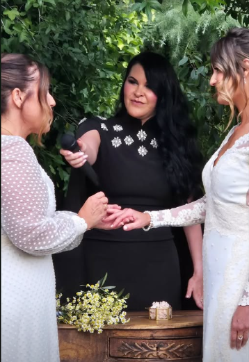 Así ha sido la boda televisiva de María Serrano e Irene Tejera junto a ...