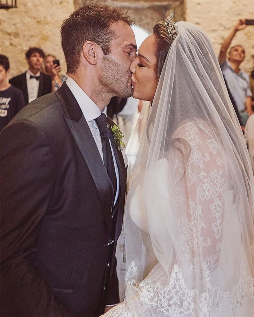 Kelly Brook, 'la mujer perfecta', abre el álbum de su boda en Italia