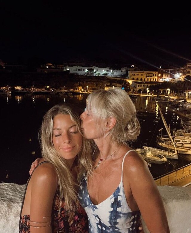 Belén Rueda celebra su 58 cumpleaños junto a sus hijas Belén y Lucía