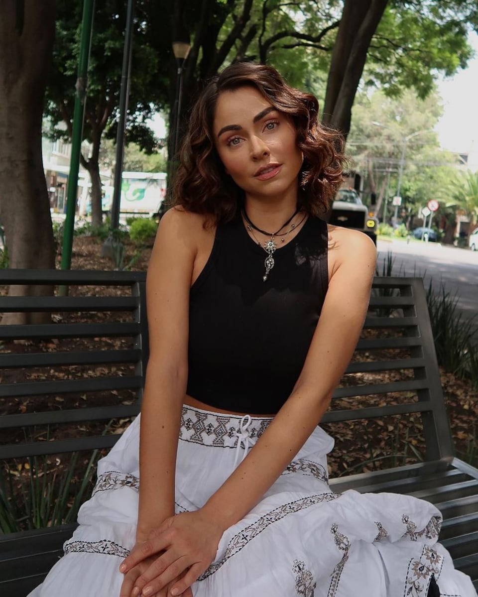 Claudia Martín confirma su romance con el actor Carlos Said | ¡HOLA!