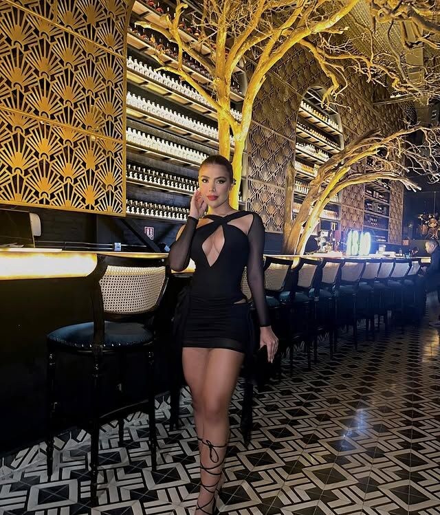 James Rodríguez y Luisa Duque confirman su romance con un beso | ¡HOLA!