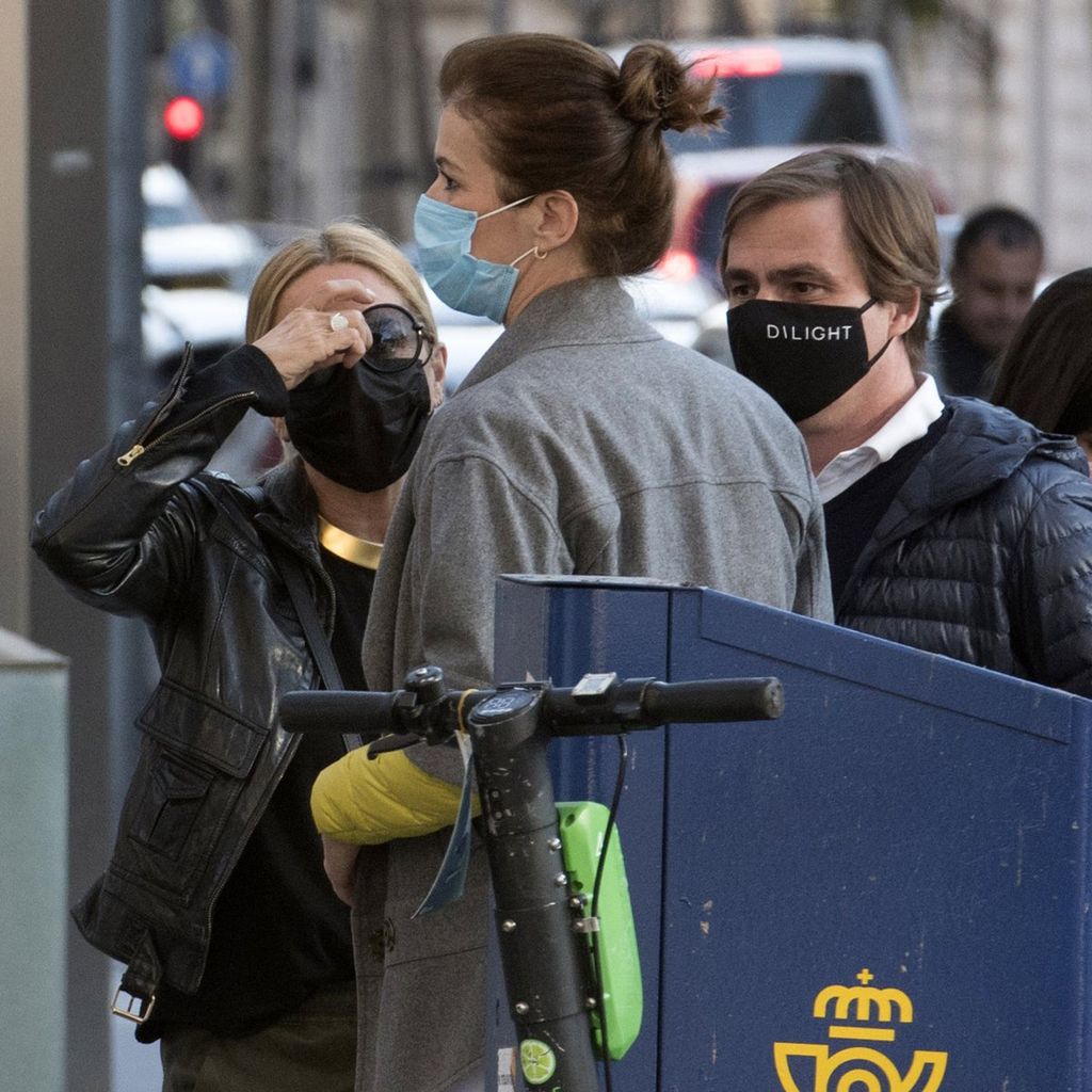 Marta Sánchez y Federico León dan un romántico paseo por Madrid
