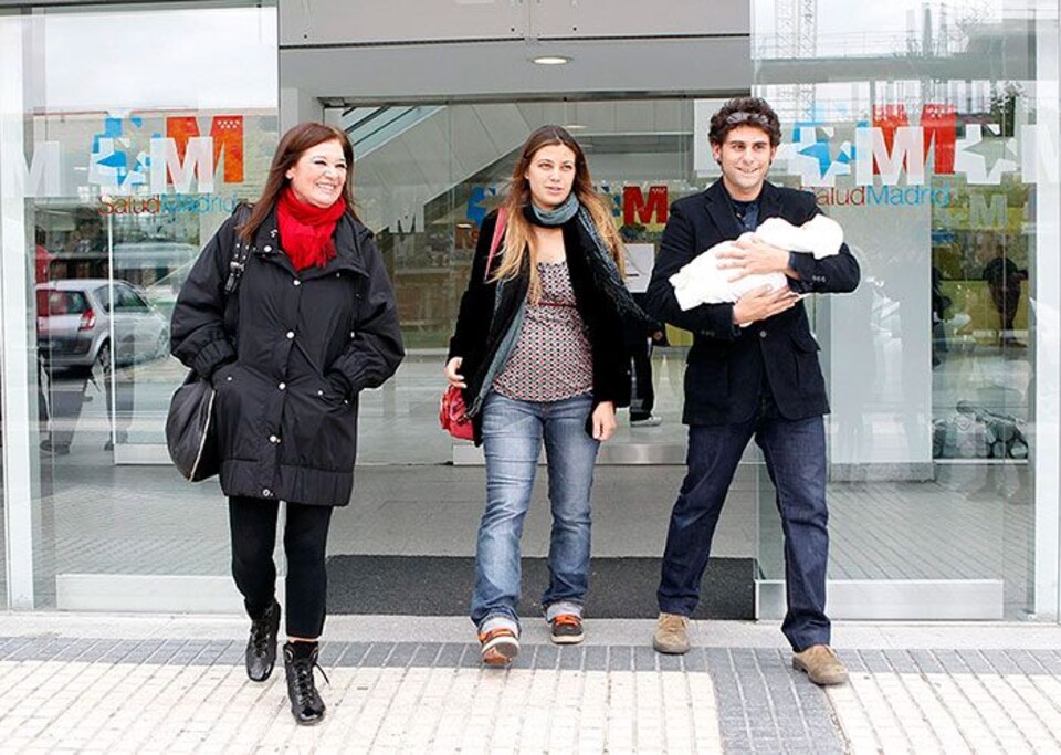 Teresa Rabal habla de su regreso a los escenarios en el programa Viva ...