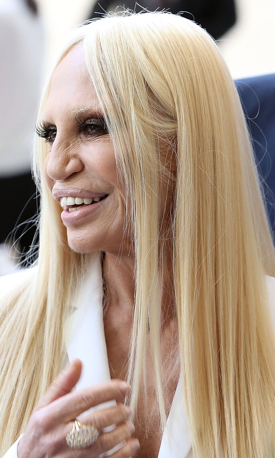 Las imágenes de Donatella Versace de las que todo el mundo habla: así ...