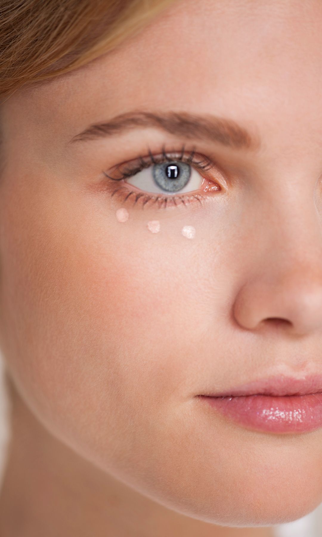 La regla viral de los 6 pasos para borrar las ojeras por completo