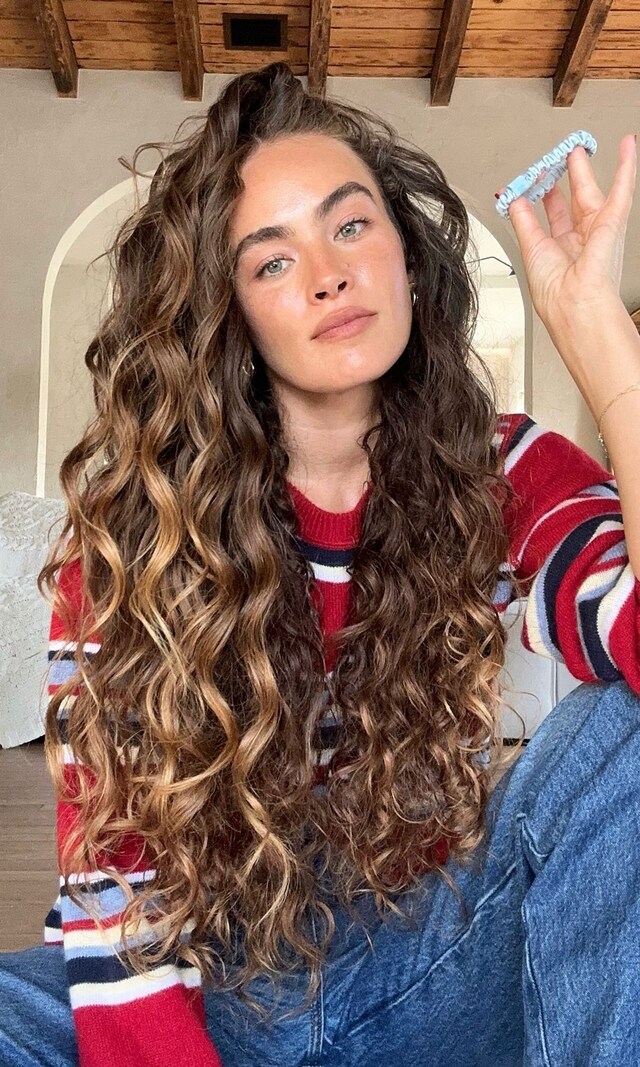 Adiós a las ondas surferas, las 'bubble perm’ son mucho más estilosas