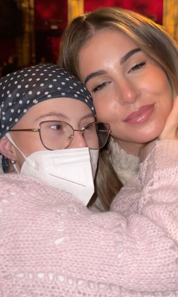 Muere Paula Cisneros, hermana de la influencer Sara Cisneros, que ...