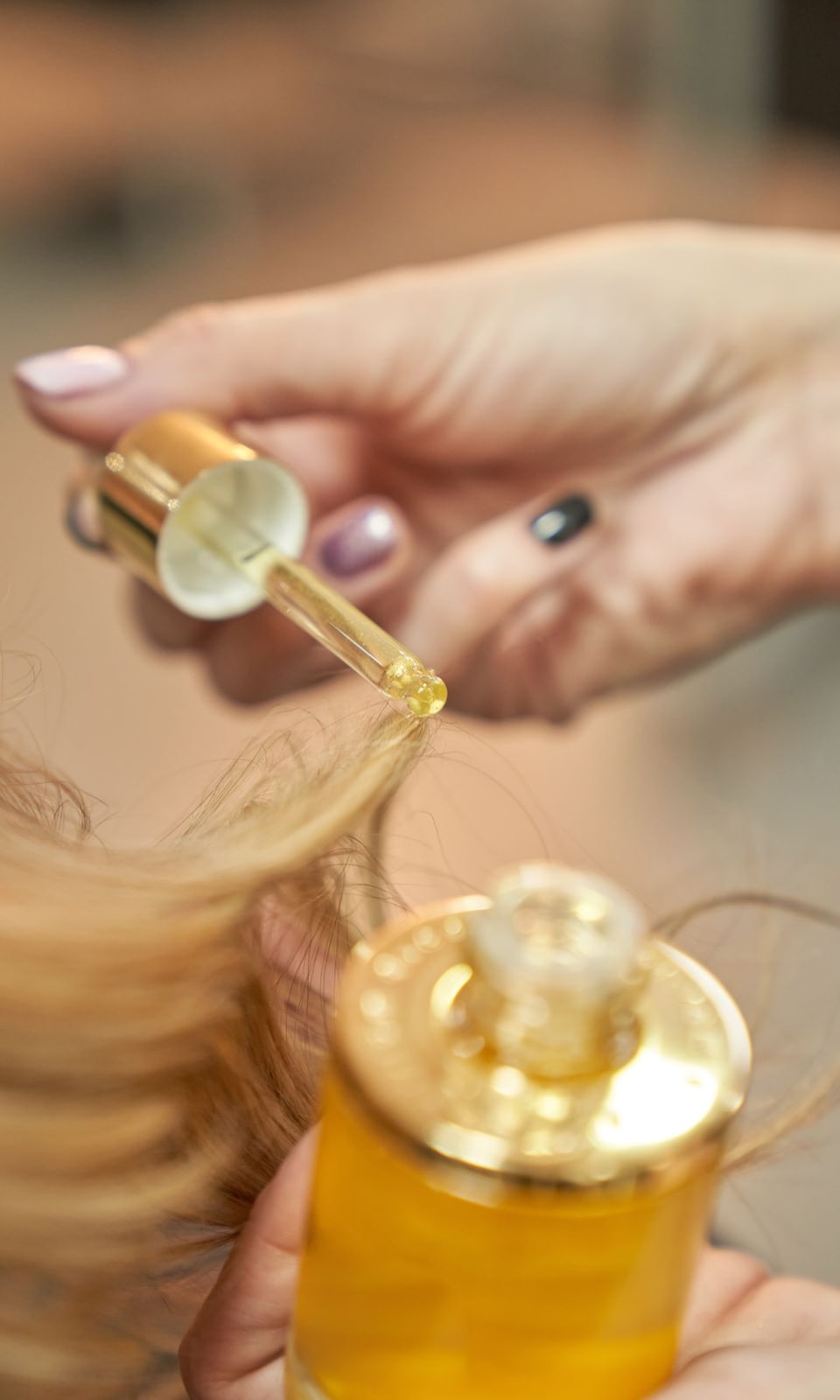 ¿Qué es el hair oiling y cómo puede ayudar a tu cabello? | ¡HOLA!