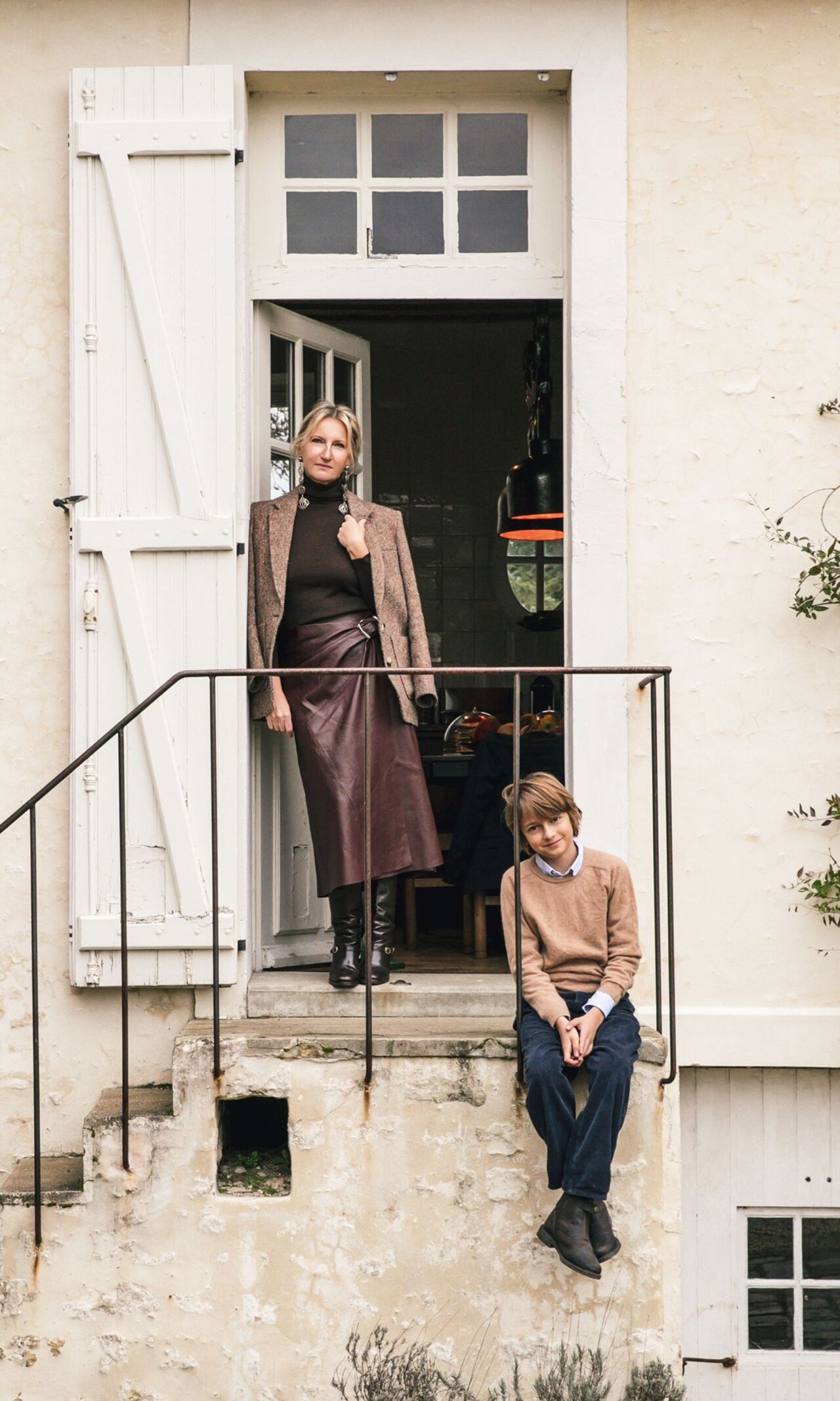 Entramos en la fabulosa casa de campo de los interioristas Charles y ...