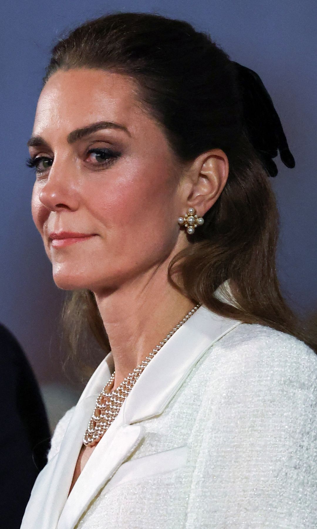 Lazo XXL, perlas… Kate Middleton rescata su faceta más romántica en su ...