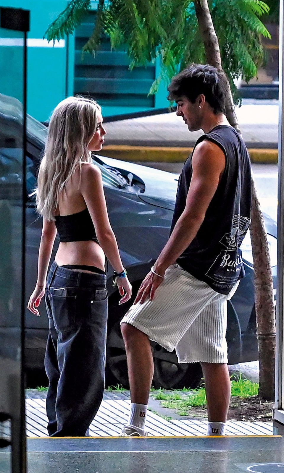 Ana Mena y Óscar Casas: las románticas fotos de la pareja del momento