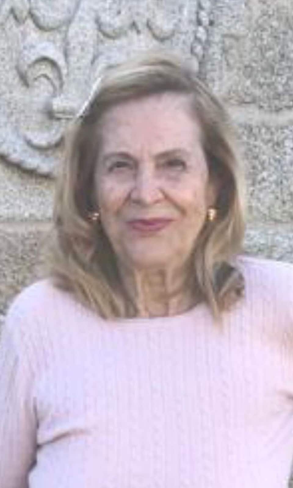 Último y emotivo adiós a Beatriz Ricoy de Borbón, prima del rey Juan Carlos