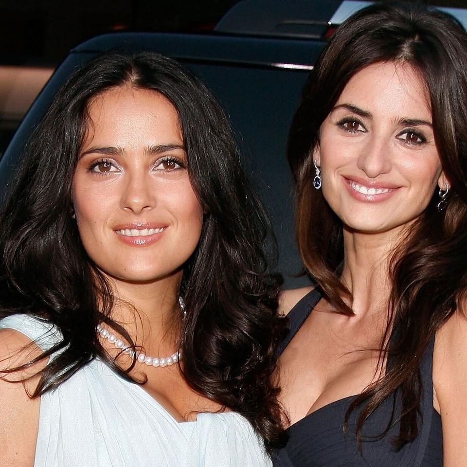 Penélope Cruz rinde homenaje a su amistad con Salma Hayek | ¡HOLA!