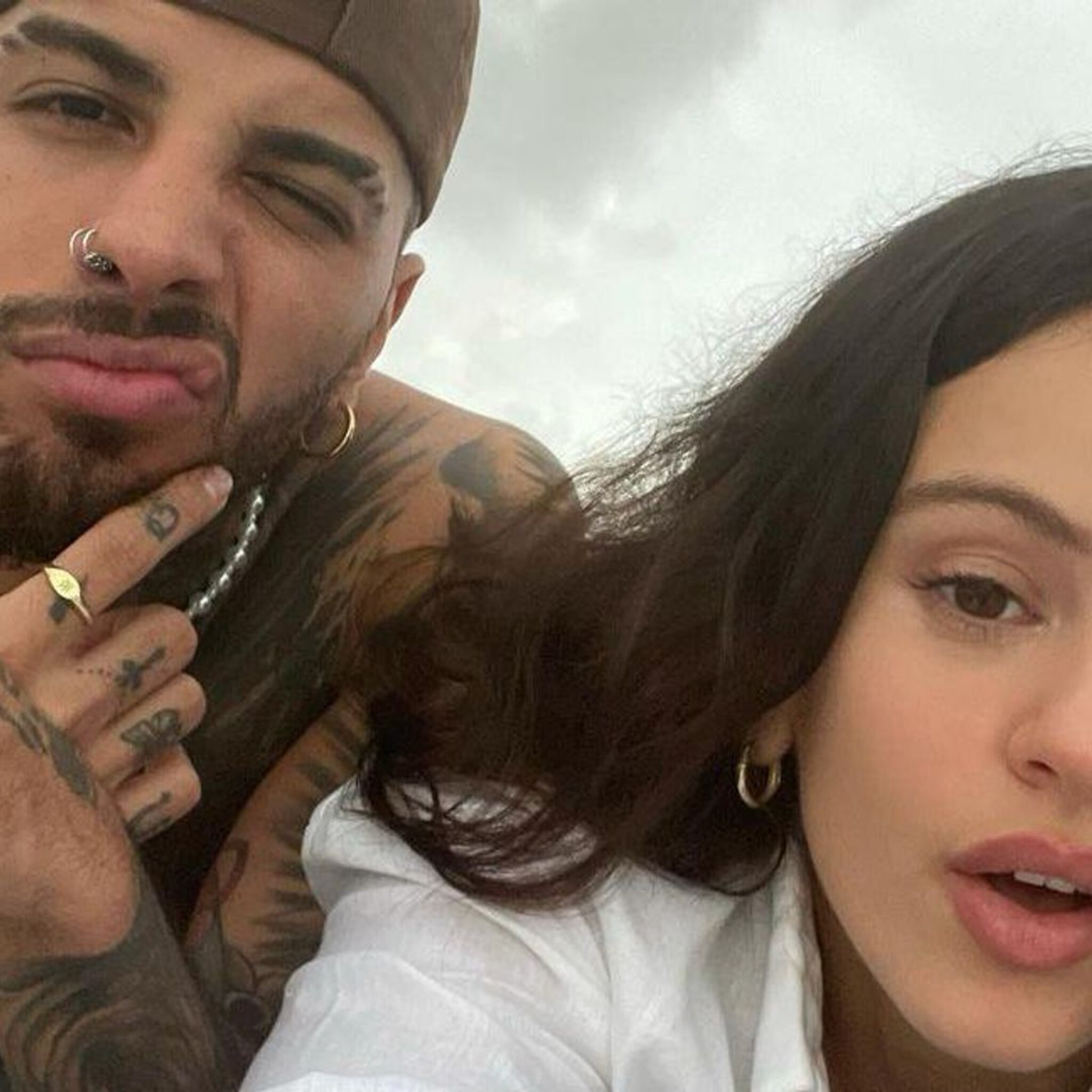 Rauw Alejandro es todo romance en su declaración de amor para Rosalía | ¡HOLA!