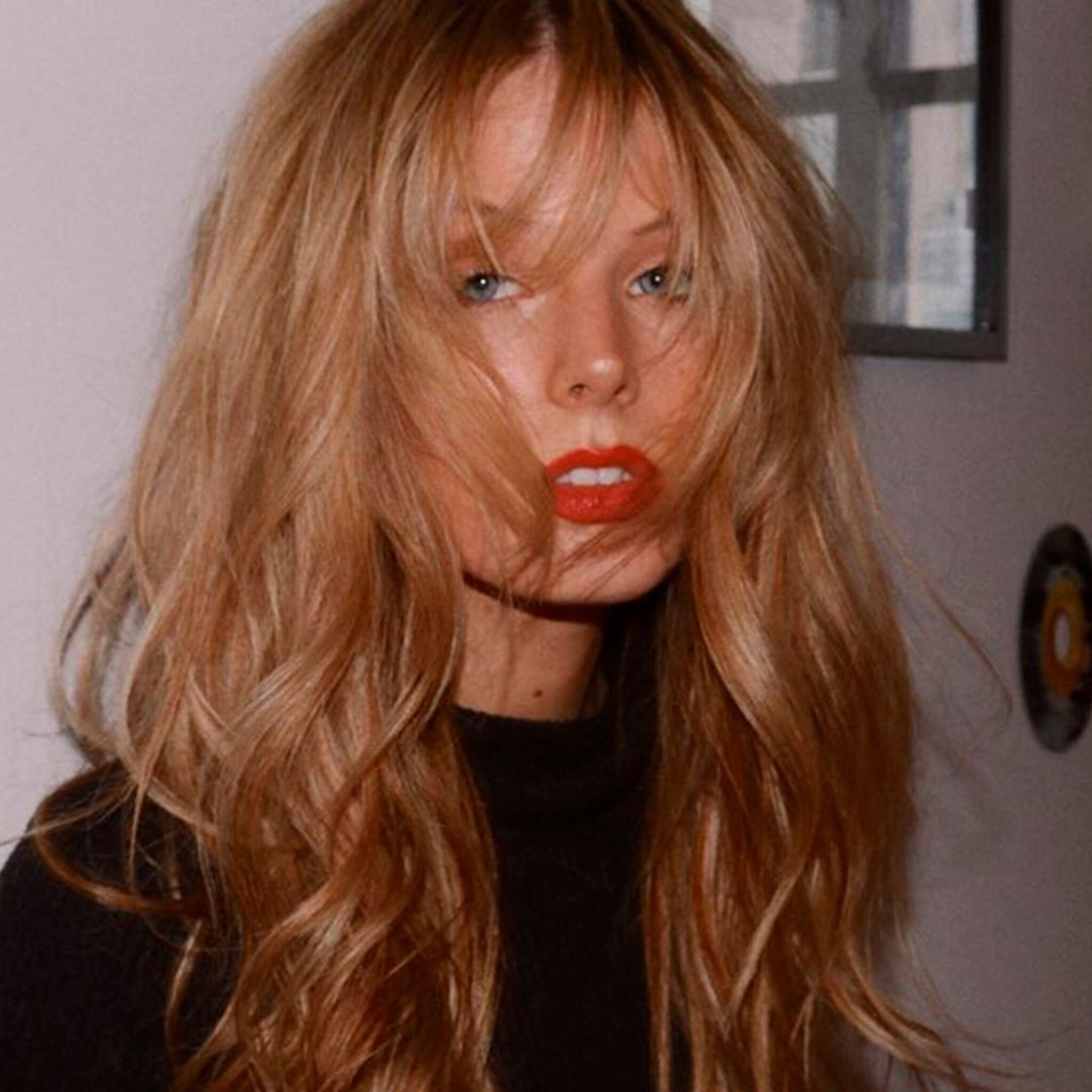 Te presentamos a la clon de Taylor Swift, ¡también compone canciones ...