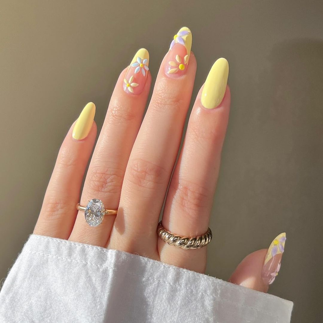 Uñas amarillo mantequilla: el color que marcará este verano 2025 mezcla ...