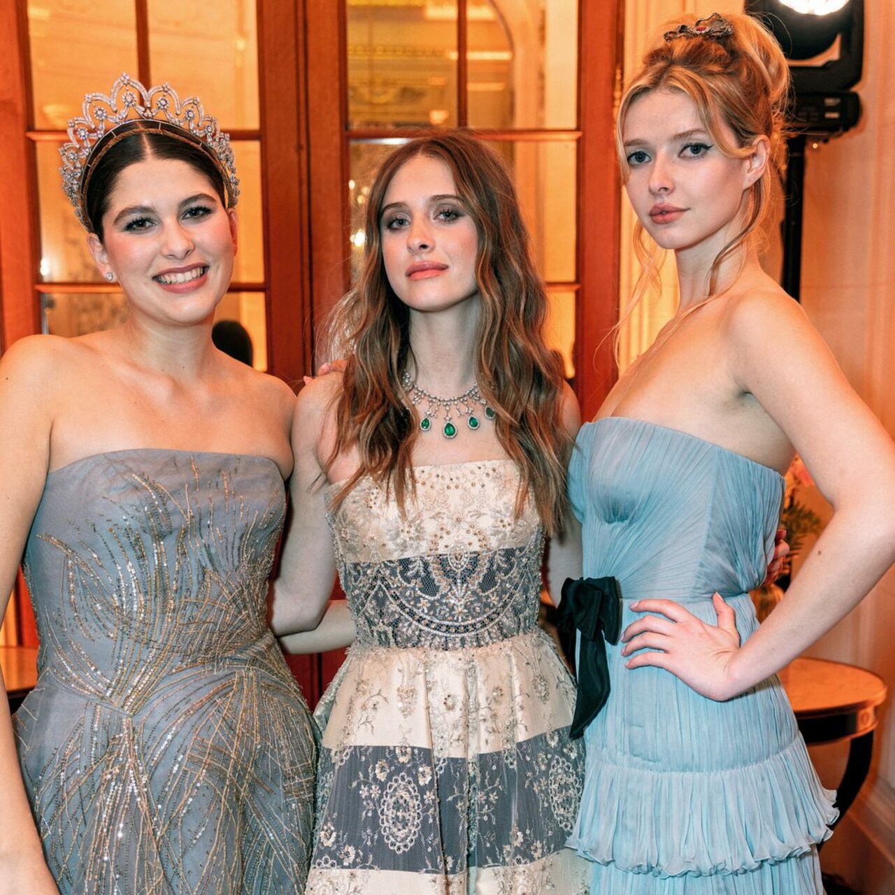 Eugenia, hija de Luis Alfonso de Borbón y Margarita Vargas, 'reina' en ...