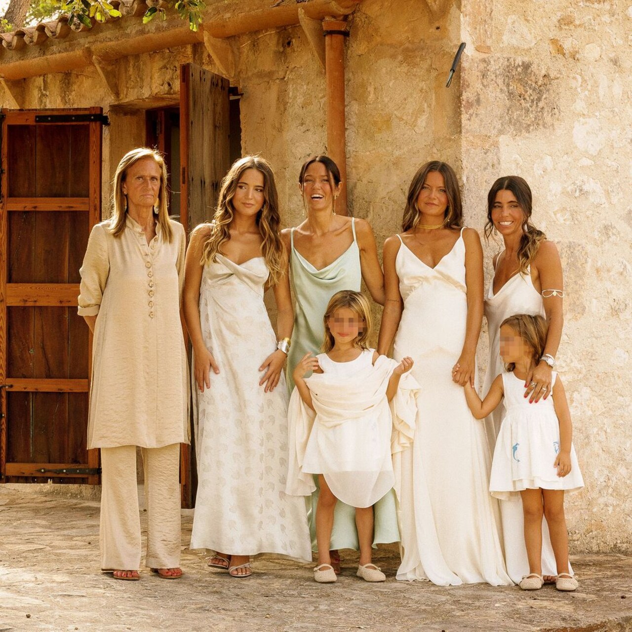 Las fotos no vistas de la boda de Nacho Aragón y Bea Gimeno en Mallorca