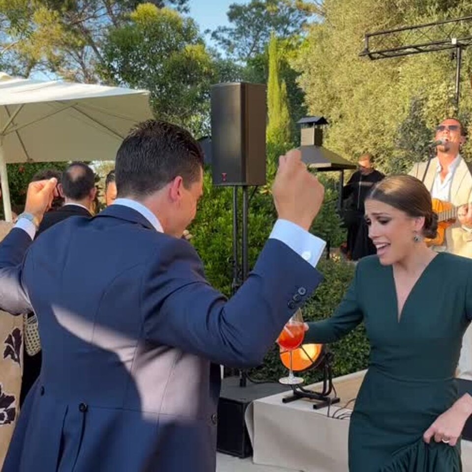 Así ha sido la boda de Jaime Lorente y Marta Goenaga