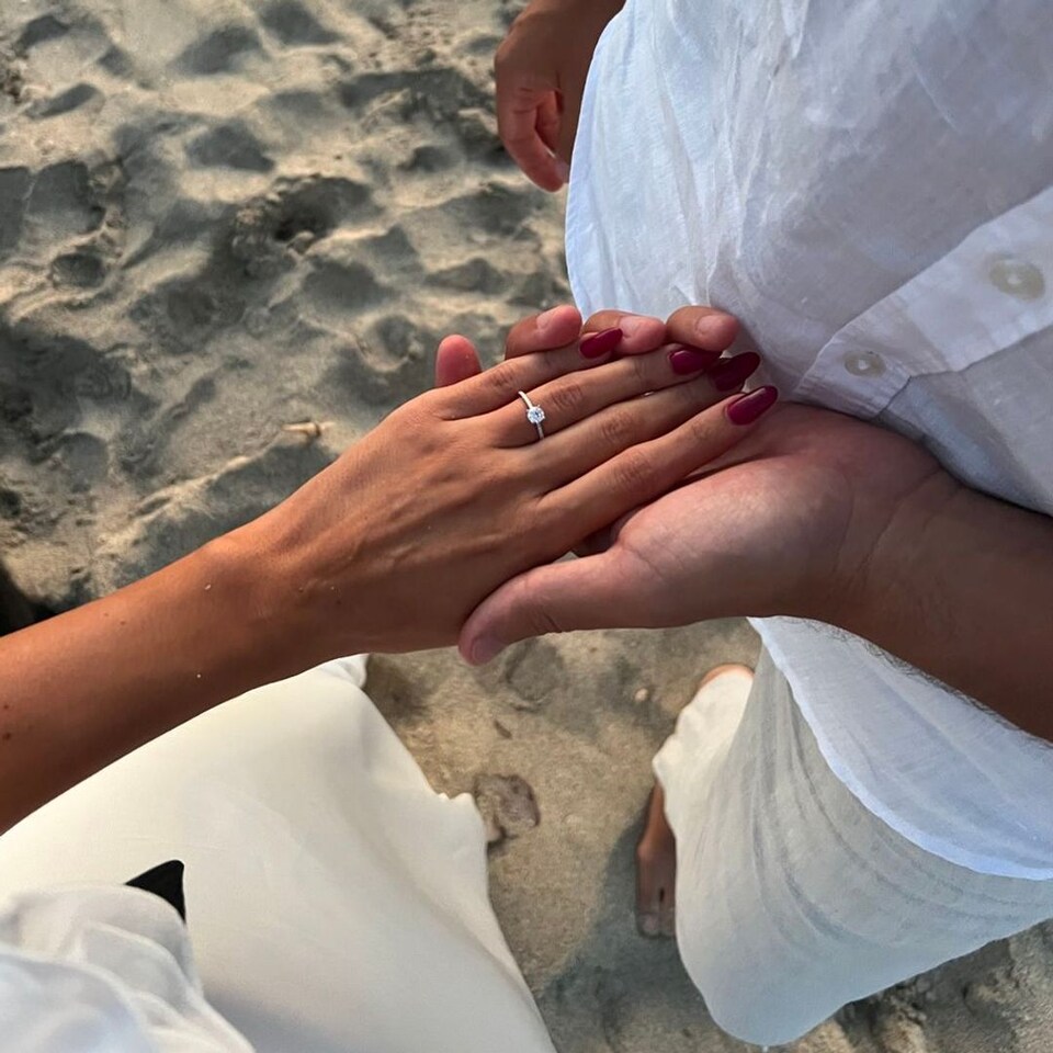 La 'influencer' Rocío Camacho anuncia que se casa: sus lágrimas en una ...