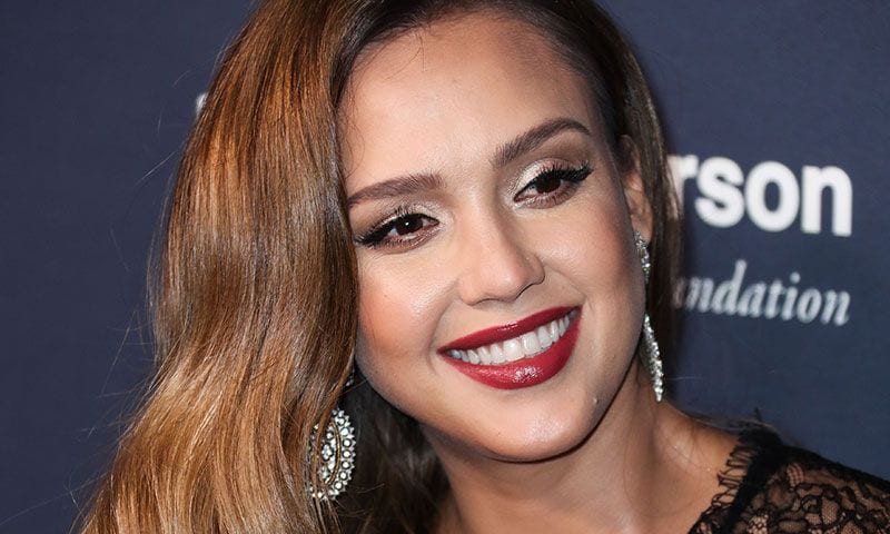 Jessica Alba da la bienvenida al 2018 con el feliz nacimiento de su ...