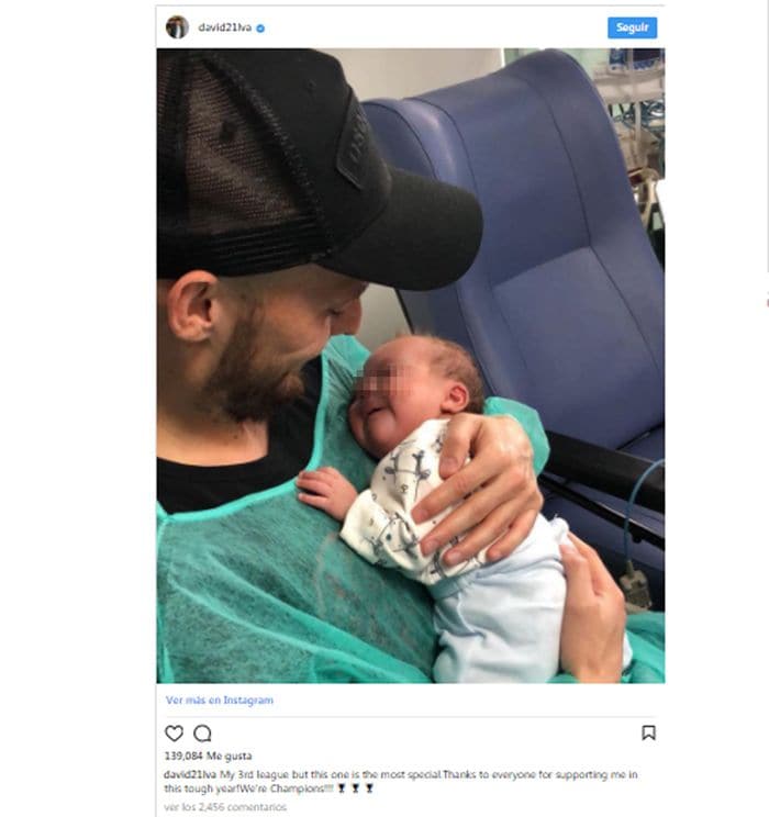 David Silva muestra la primera imagen de su hijo Mateo