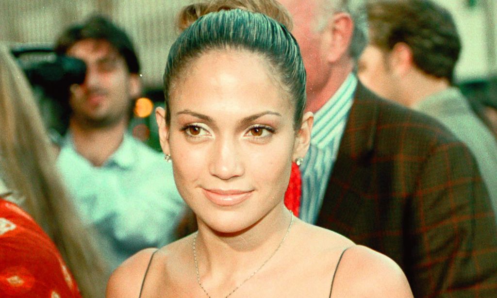 Jennifer Lopez celebra el 20 aniversario de su primer disco con una ...
