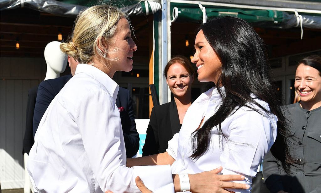 Los duques de Sussex deslumbran en la boda de ensueño de la diseñadora ...