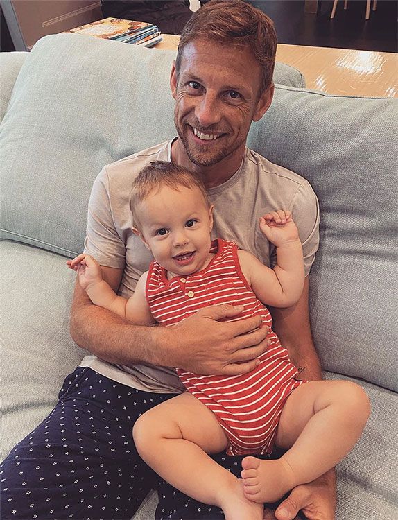 Jenson Button presume de hijo, un pequeño 'influencer' que se parece ...