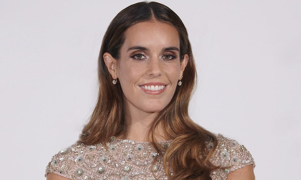 Ona Carbonell sopla las velas con 'el mejor ayudante de todos'