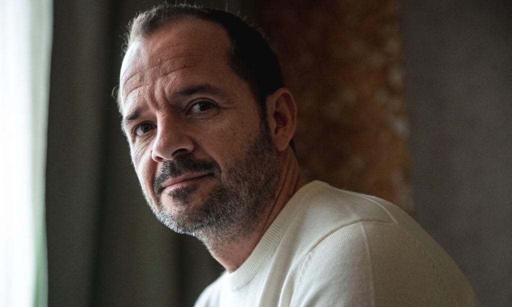 Ángel Martín explica cómo fue su novia la que se dio cuenta de su brote ...