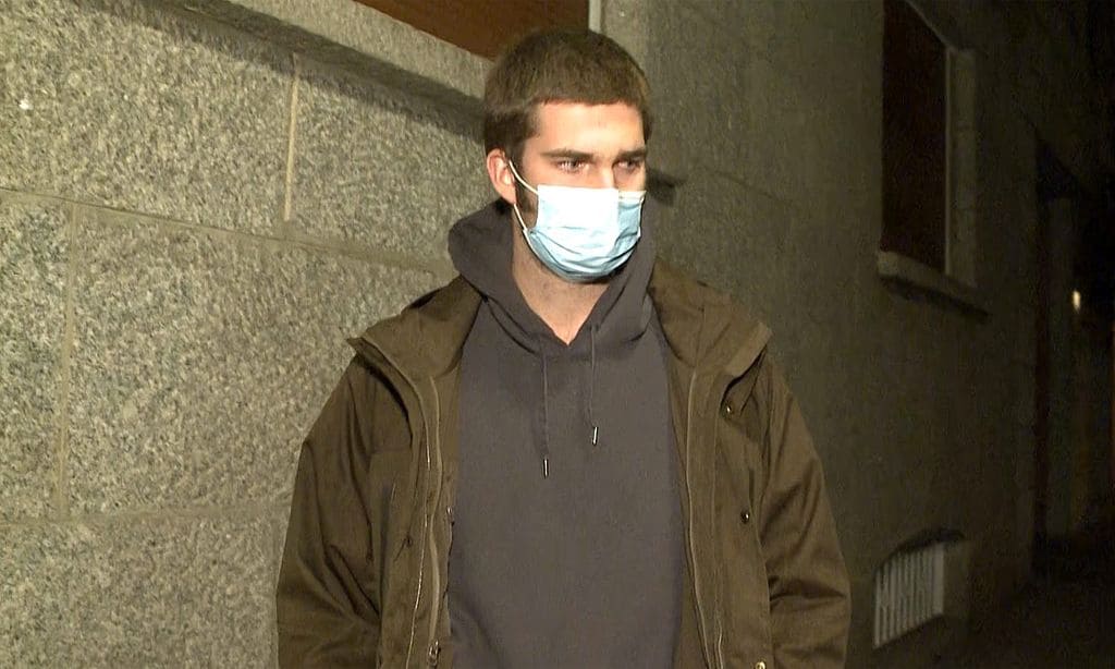 Las primeras fotos de Juan Valentín en Camboya