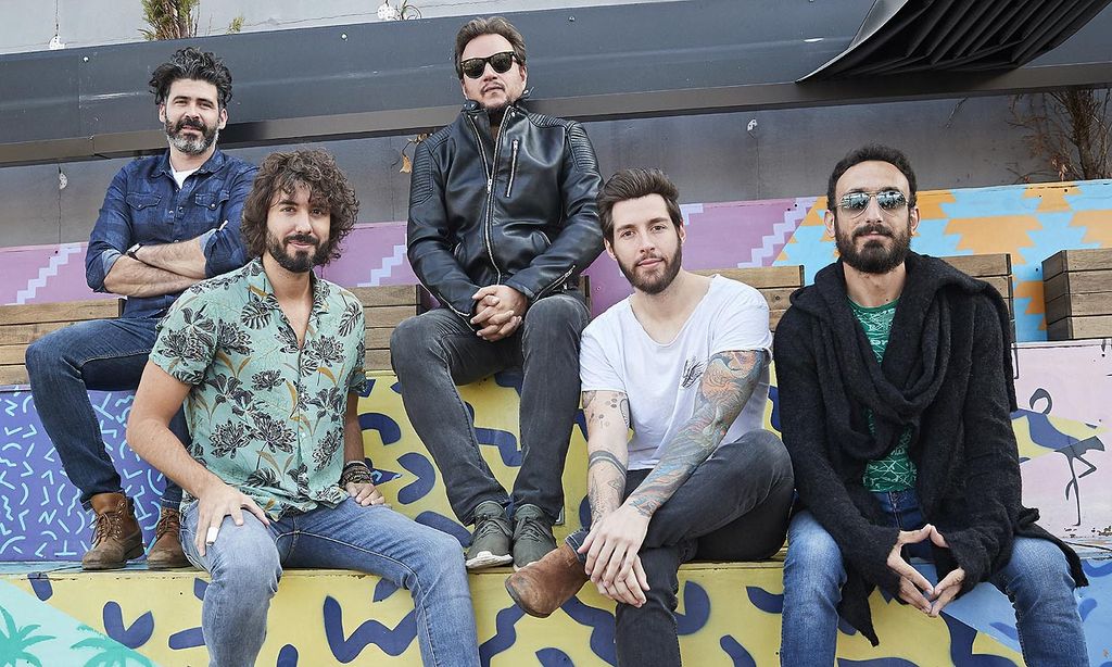 Izal anuncia su separación indefinida