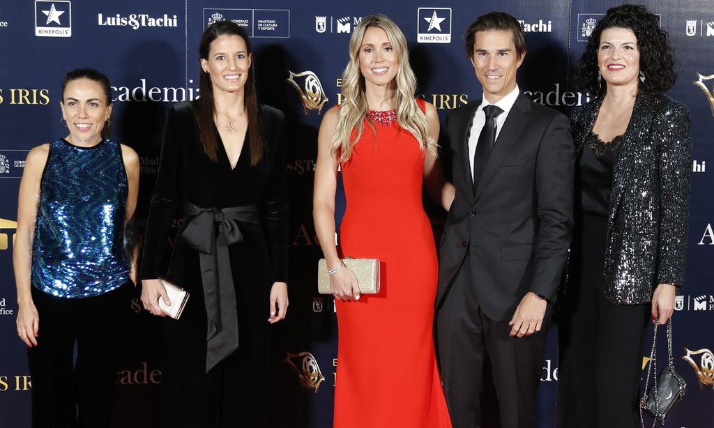 Maribel, hermana de Rafa Nadal, recoge un premio en su nombre
