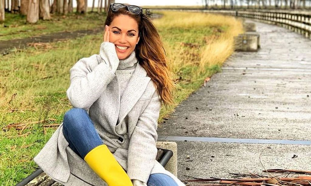 Lara Álvarez sorprendida por unos ruidosos 'vecinos' durante su viaje a ...